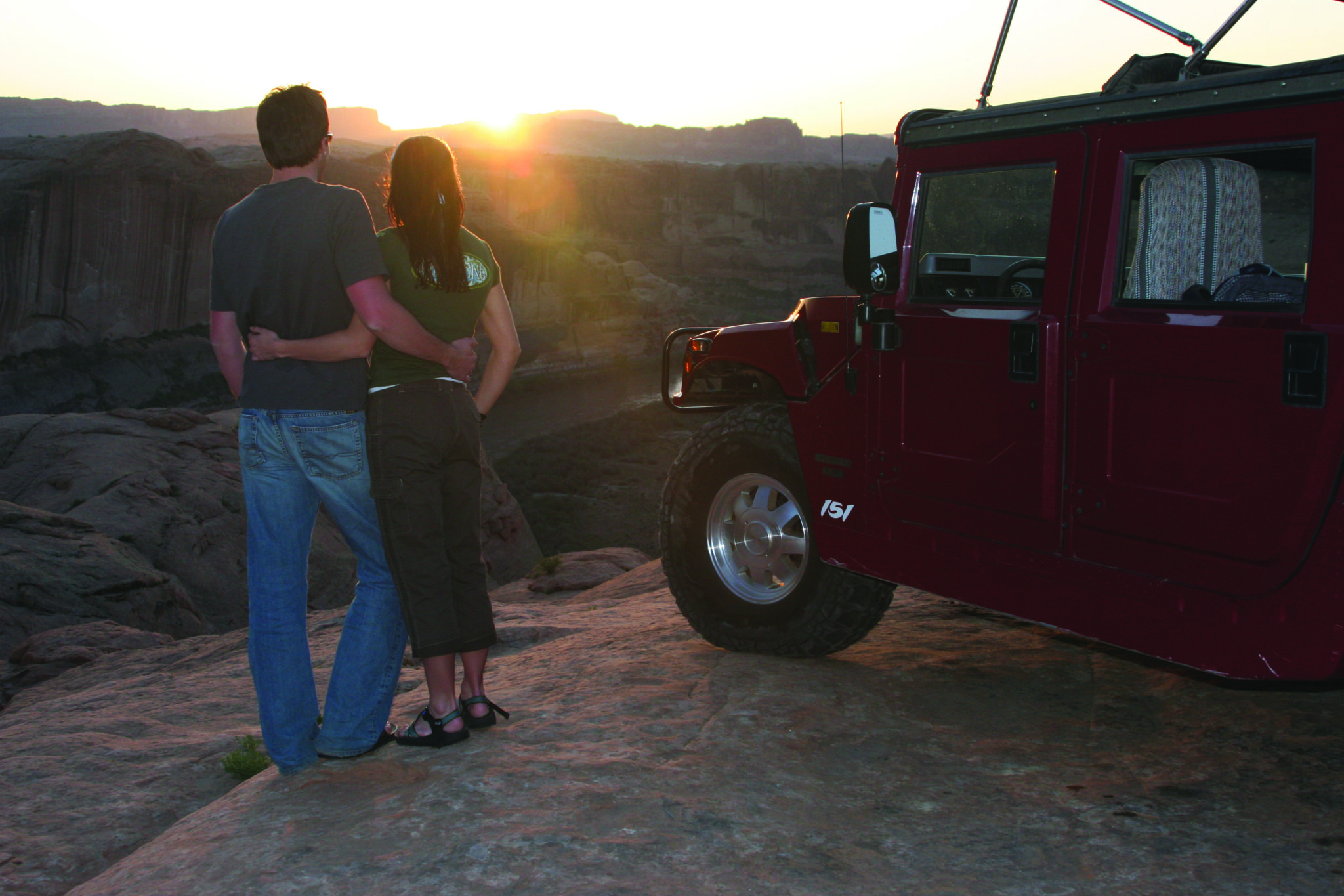 Hummer Tours - Canyonlands By Night & Day